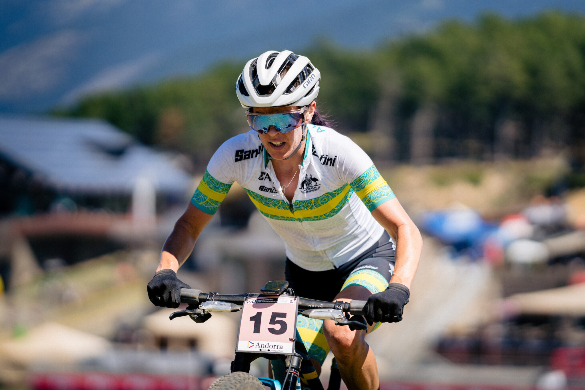 Bec Henderson: Chasing form, the state of UCI World Cup cross country ...