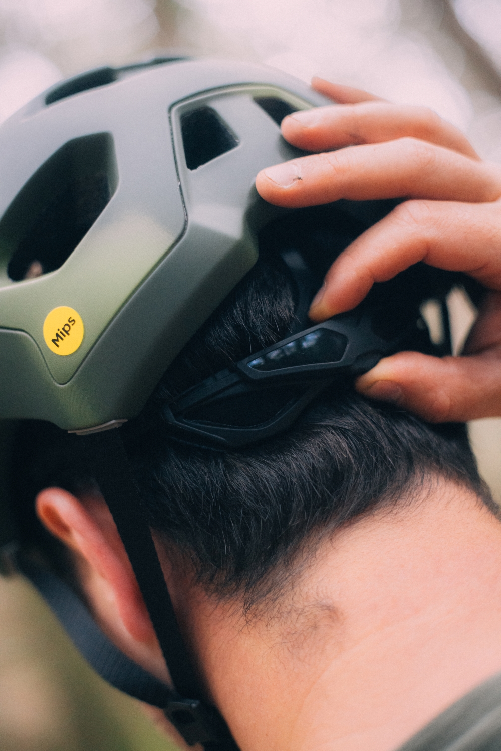 Ride Concepts Launches beyond shoes with the Deploy and Dissent MTB helmets - Australian ...