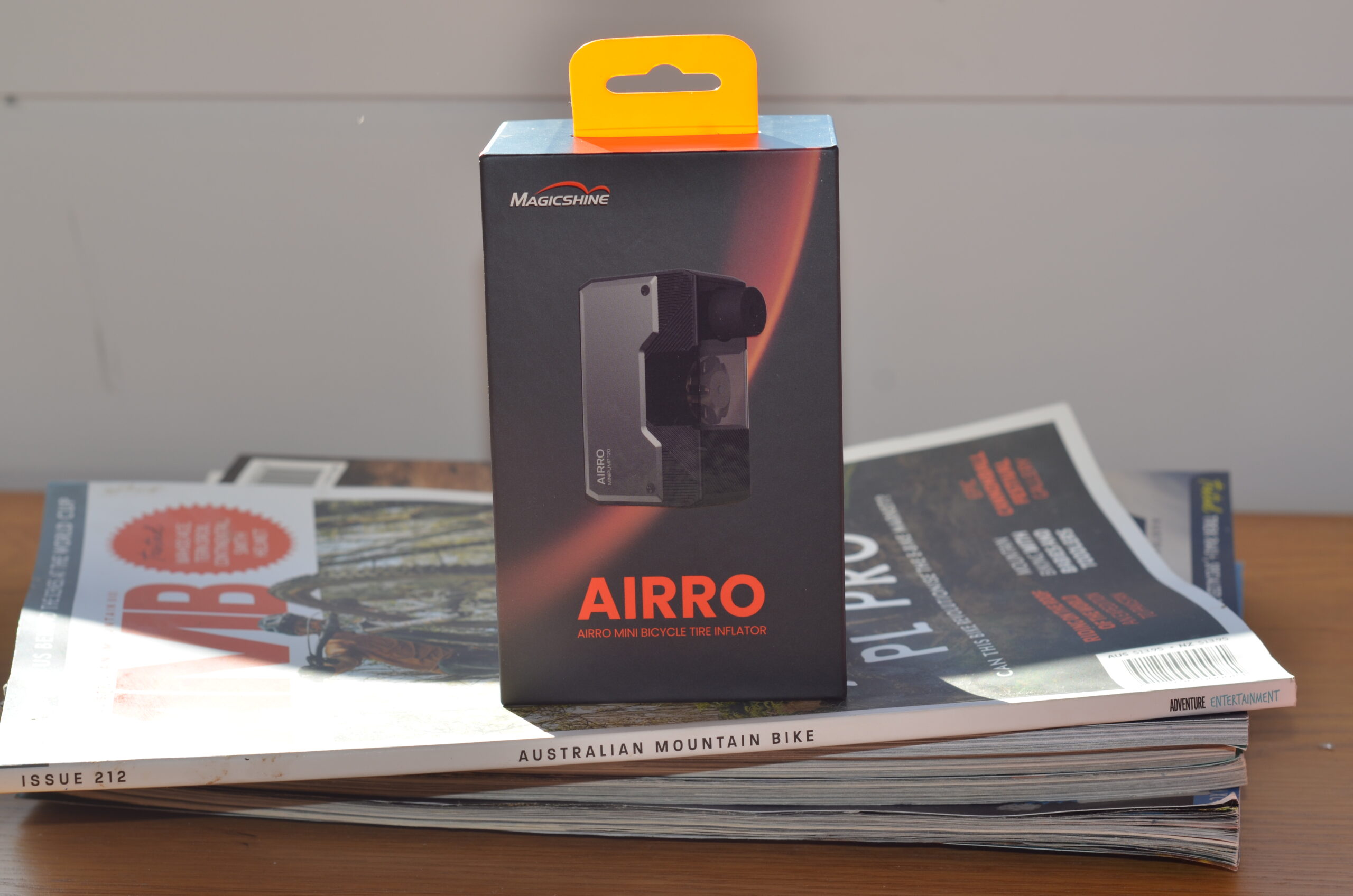 Magicshine Airro Review: Best Electric Mini Bike Pump?