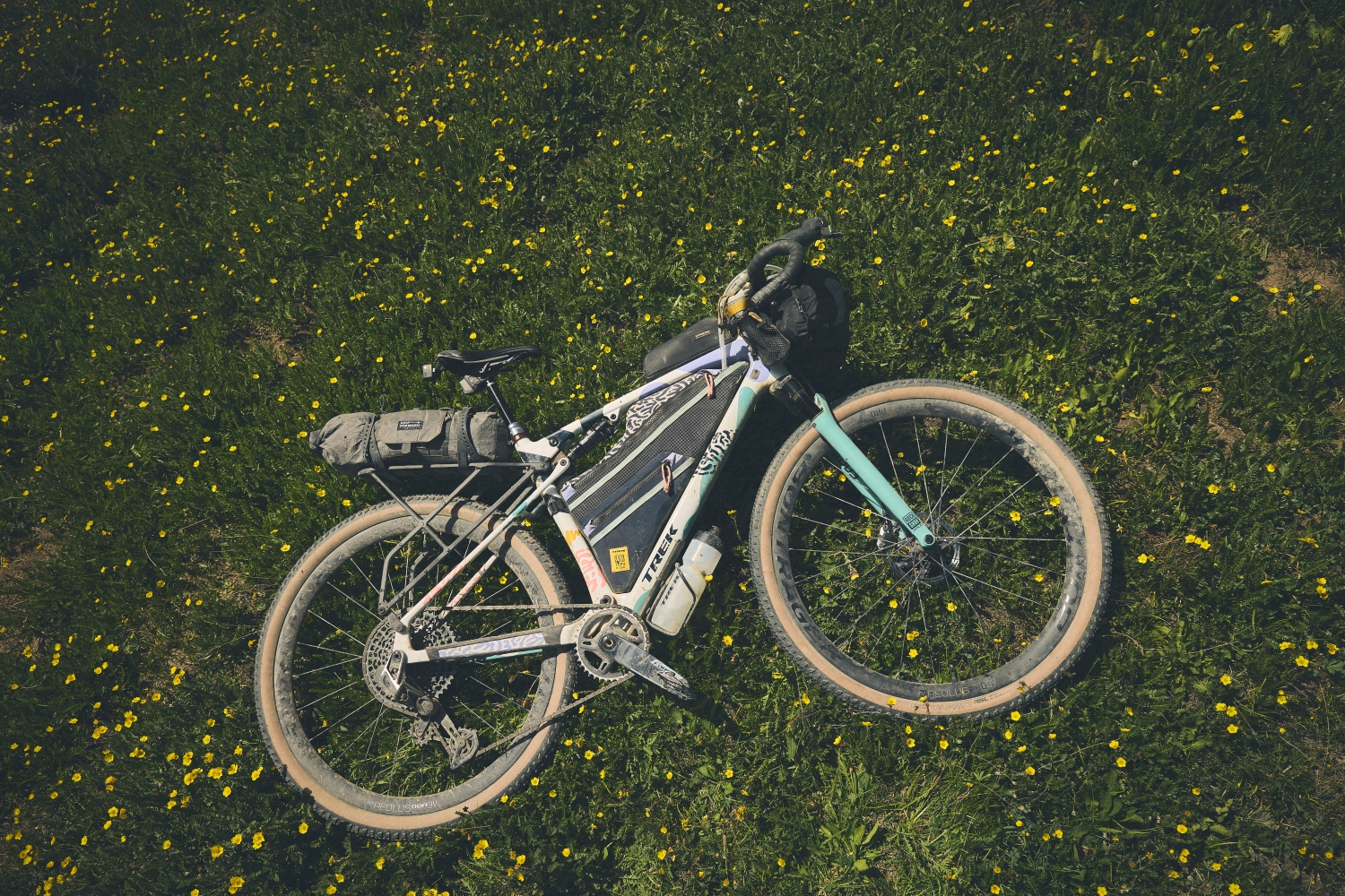 Trek’s CheckOUT SL Gravel Bike Has Suspension and Drop Bars ...